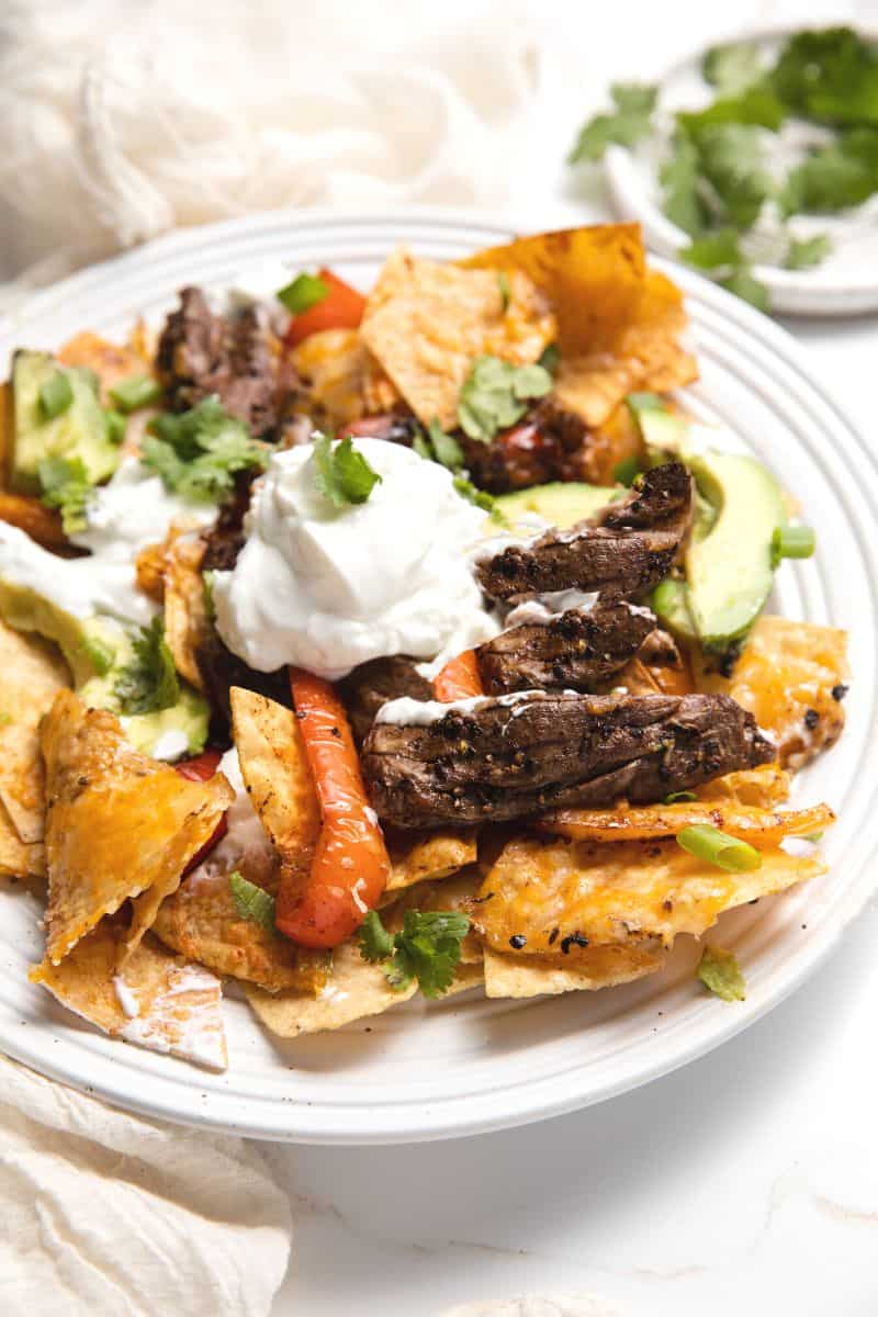 Easy Loaded Leftover Steak Fajita Nachos Recipe - Pretty Delicious Life