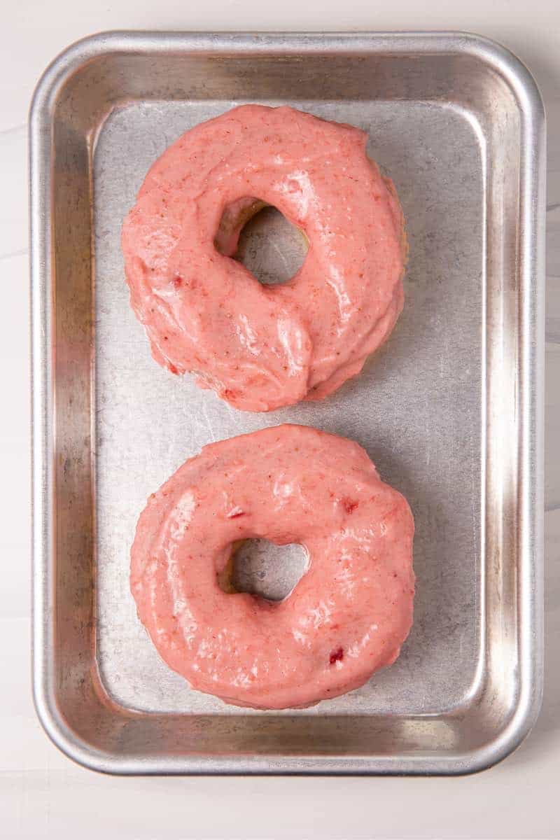 Strawberry Donut Frosting - Pretty Delicious Life
