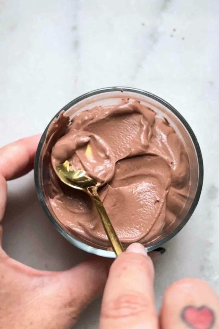 Protein Pudding Dirt Cups with Gummy Worms (GF) - Pretty Delicious Life